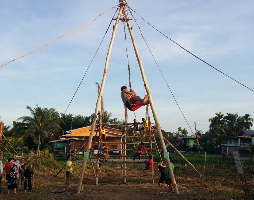 Tall House Experience Borneo Experiences by Singgahsana Lodge Adventure ...